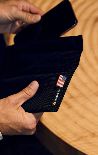 Home / Collection All Products / Faraday Bag for Phones - USA